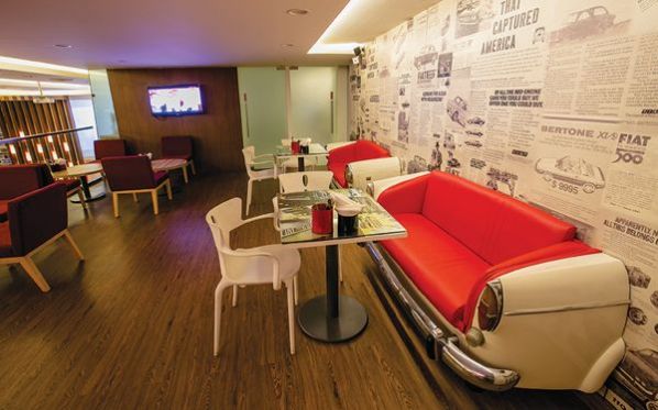 Fiat Caffe- Party with cars