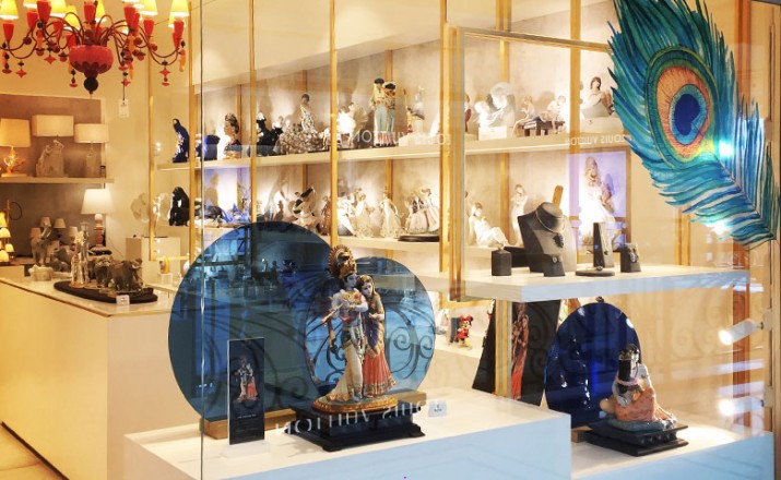 Lladro’s striking window display celebrates Janmashtami fervor